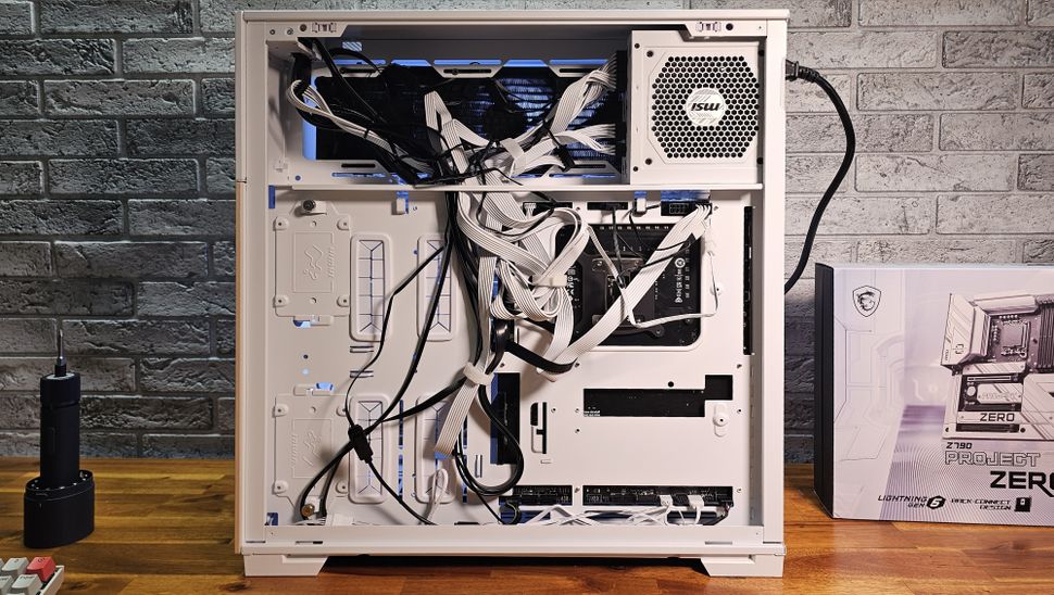 Hands-on with InWin's F5 PC Case: Back-connector motherboard support ...