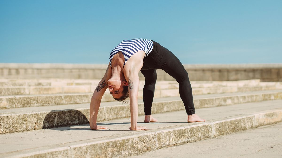 Why learning to do a bridge is great for your legs, glutes, shoulders ...