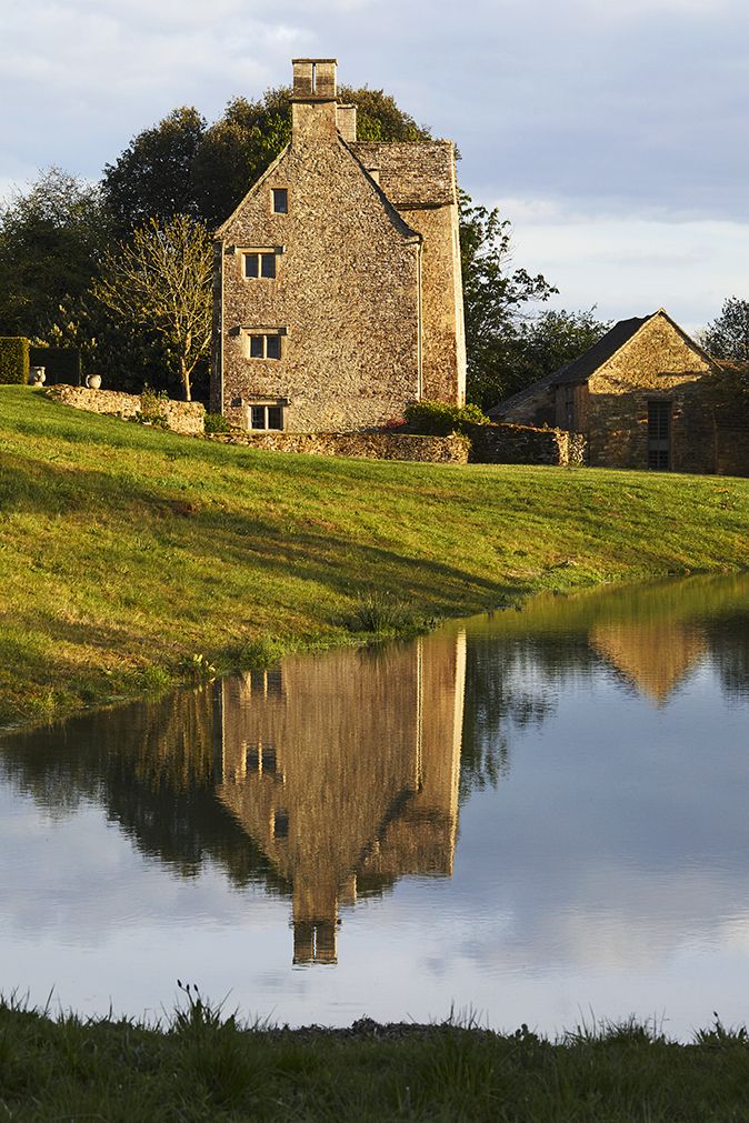 Duck End House, Oxfordshire: Why this 17th century house is a work of ...