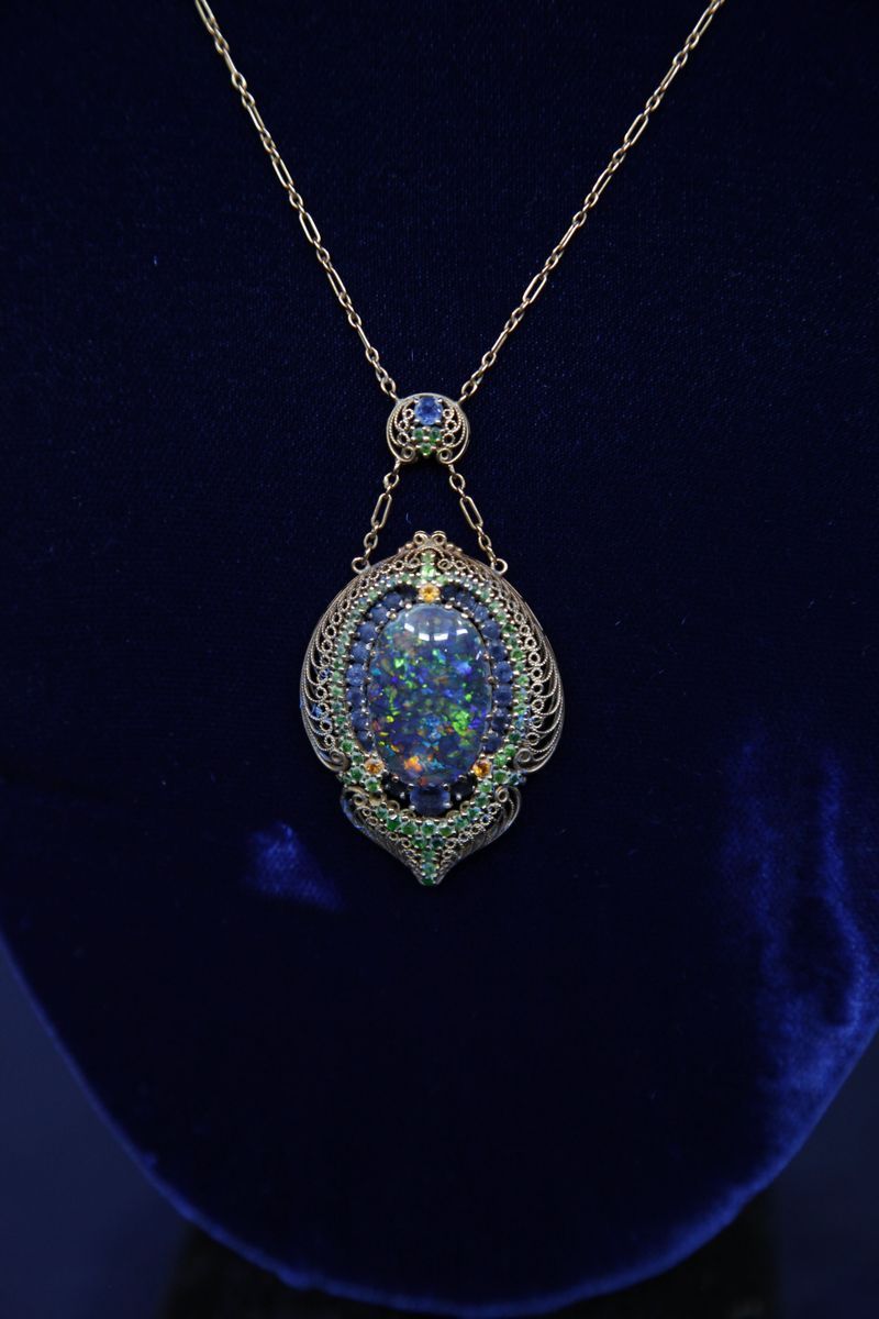 Best Antiques Roadshow Jewelry - Most Expensive Antiques Roadshow Items ...