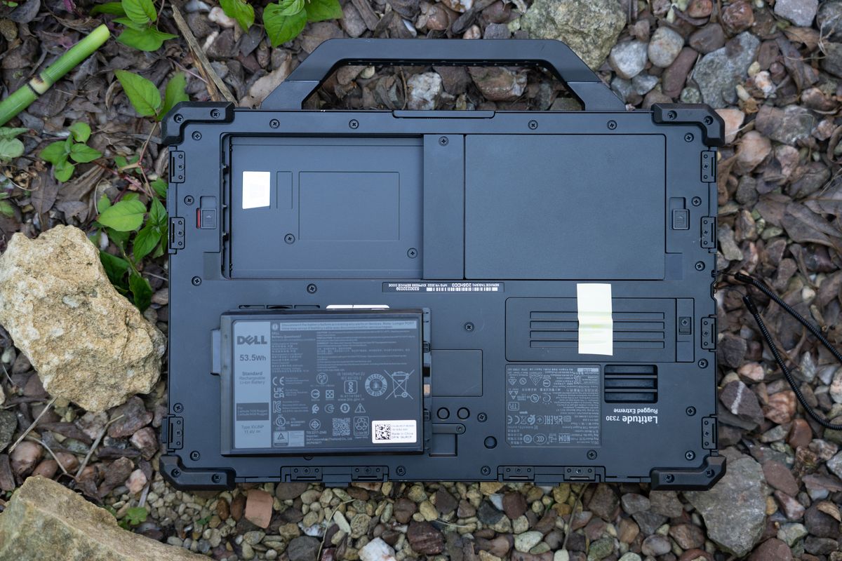 Dell Latitude 7330 Rugged Extreme review: behold, the Humvee of laptops ...
