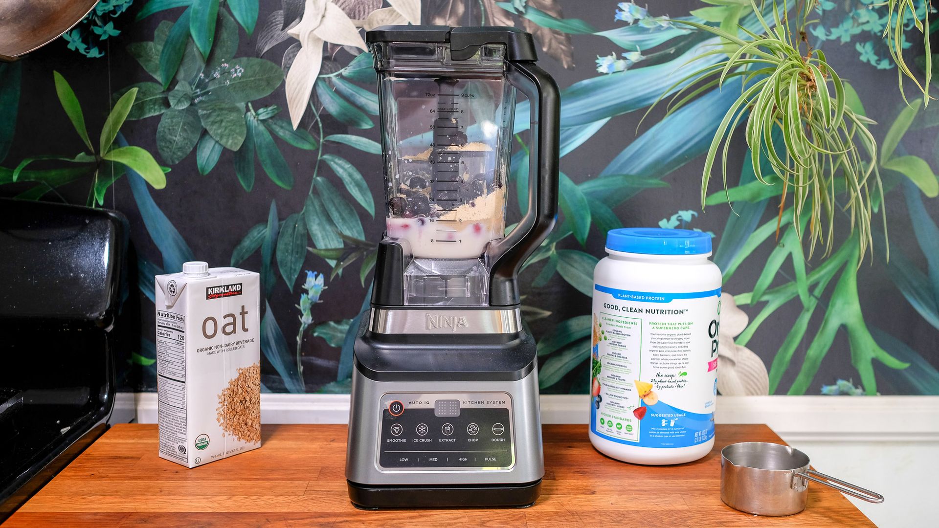 Ninja Professional Plus Blender with Auto IQ Review | Tom's Guide