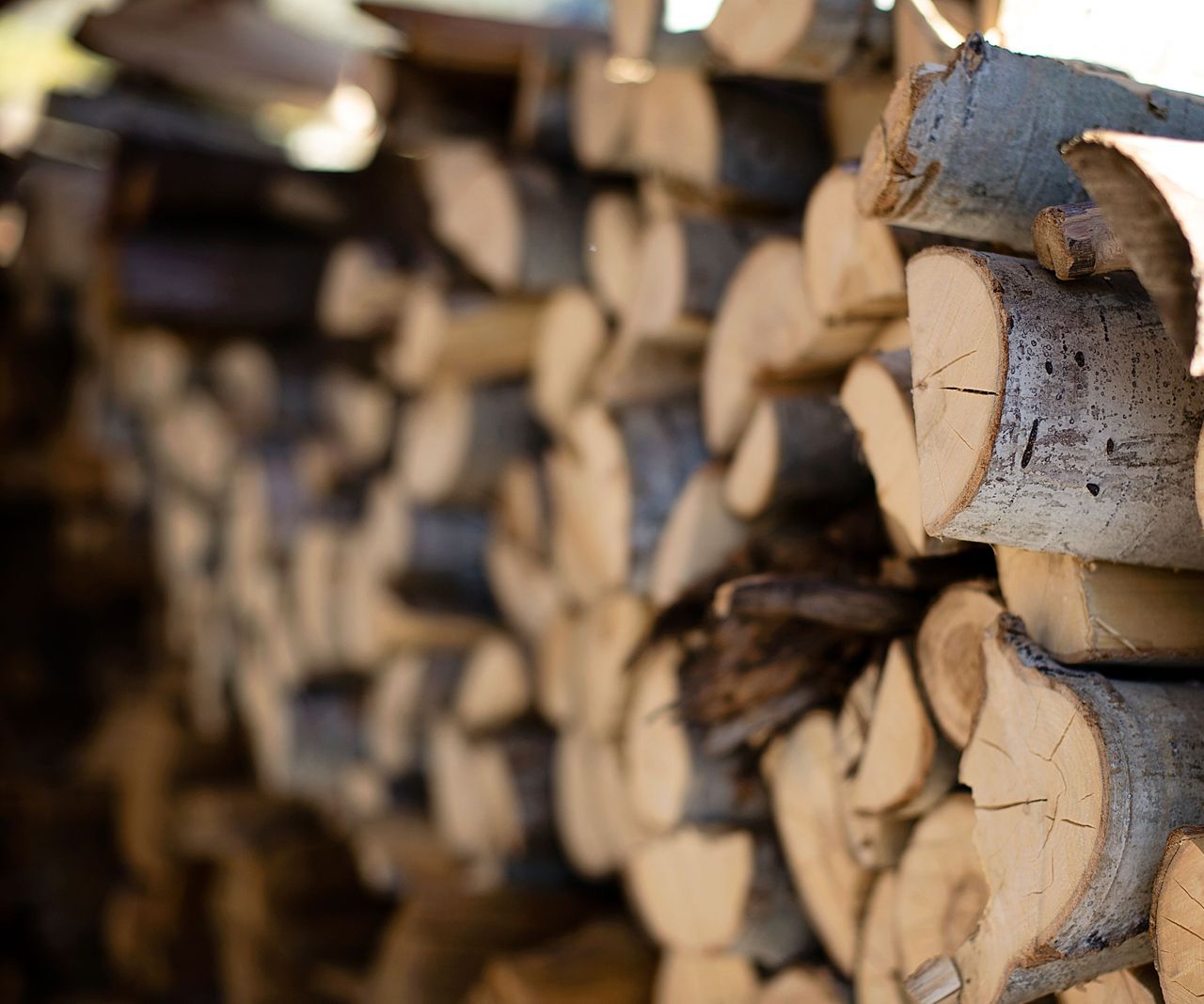 Log store ideas: 9 stylish designs | Homes and Gardens