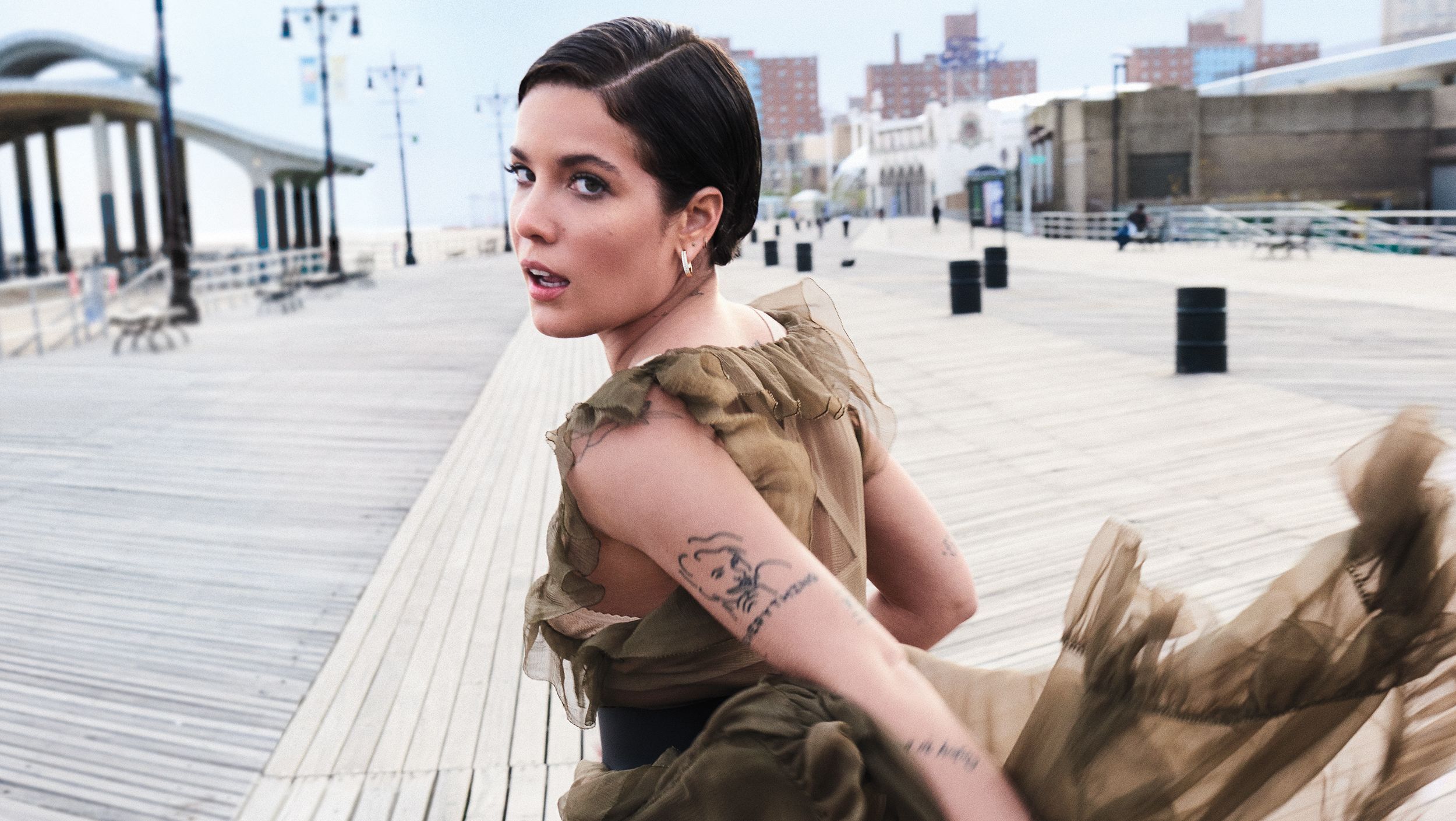 Halsey on Her Relationship with Ex G-Eazy, How She Rose to Stardom, and ...
