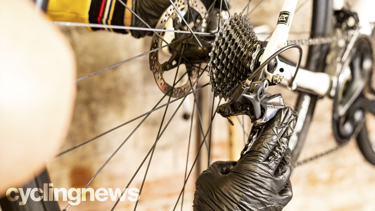 How to adjust bike gears | Cyclingnews