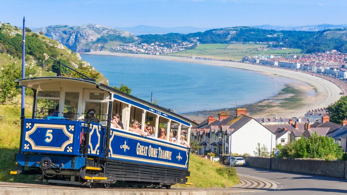 Llandudno, north Wales travel guide: top attractions, hotels ...