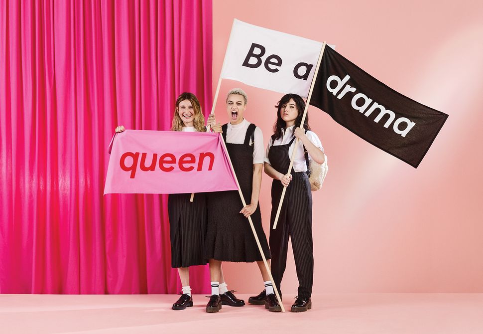 Women's fashion brand celebrates 10th anniversary with empowering ...