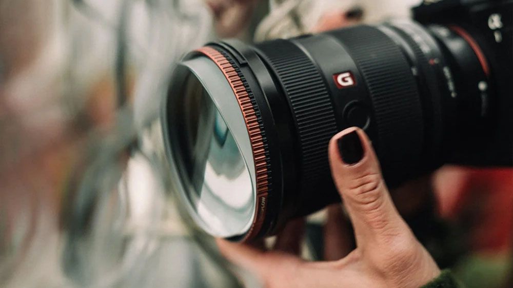 This oddly-shaped lens filter creates motion blur without the need for ...