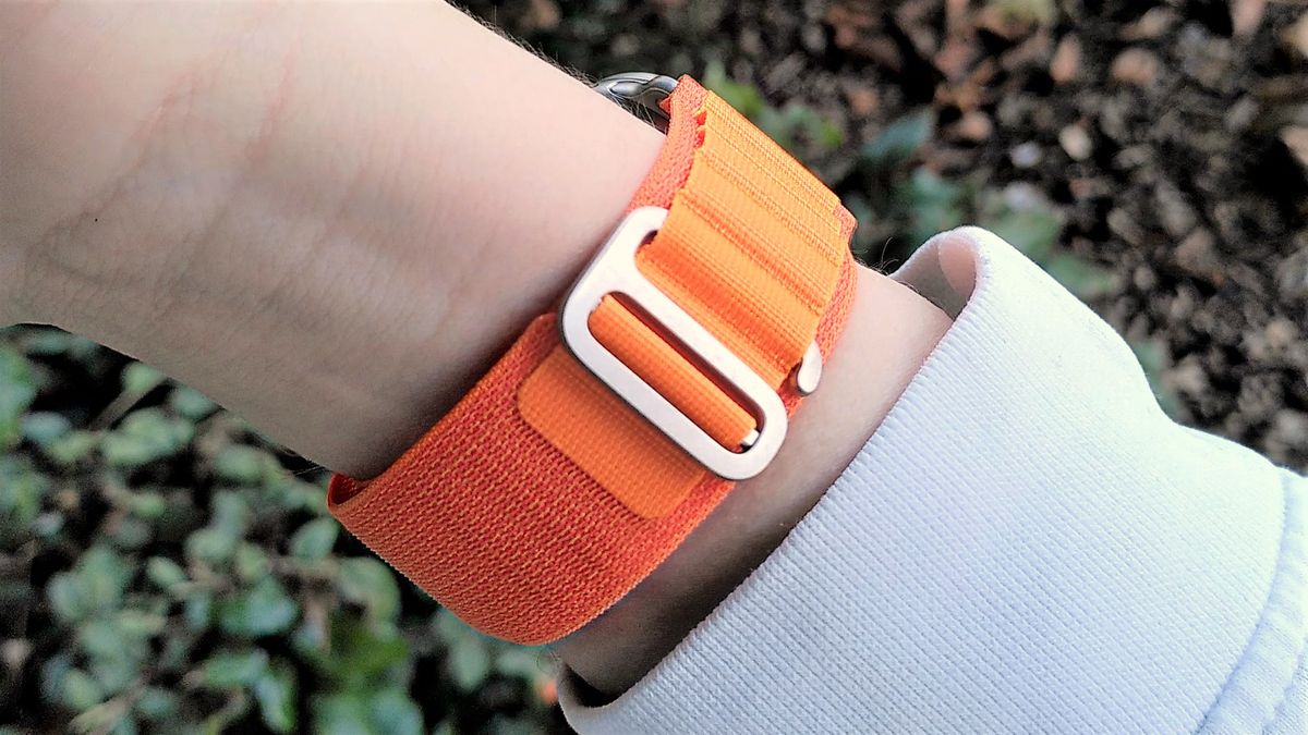 Apple Watch Ultra review: a versatile smartwatch built for exploring ...
