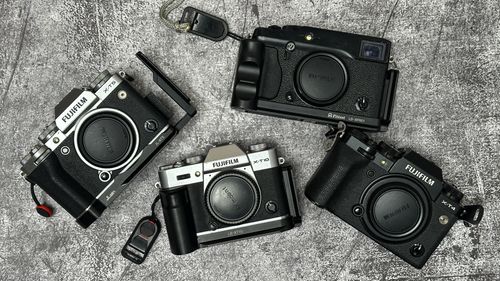 Two cameras are better than one if you are a pro photographer. These ...