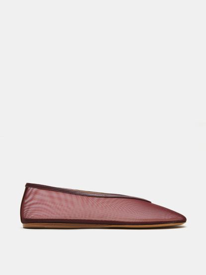 This Is the Mesh Flat-Shoe Color Fashion People Are Buying | Who What Wear