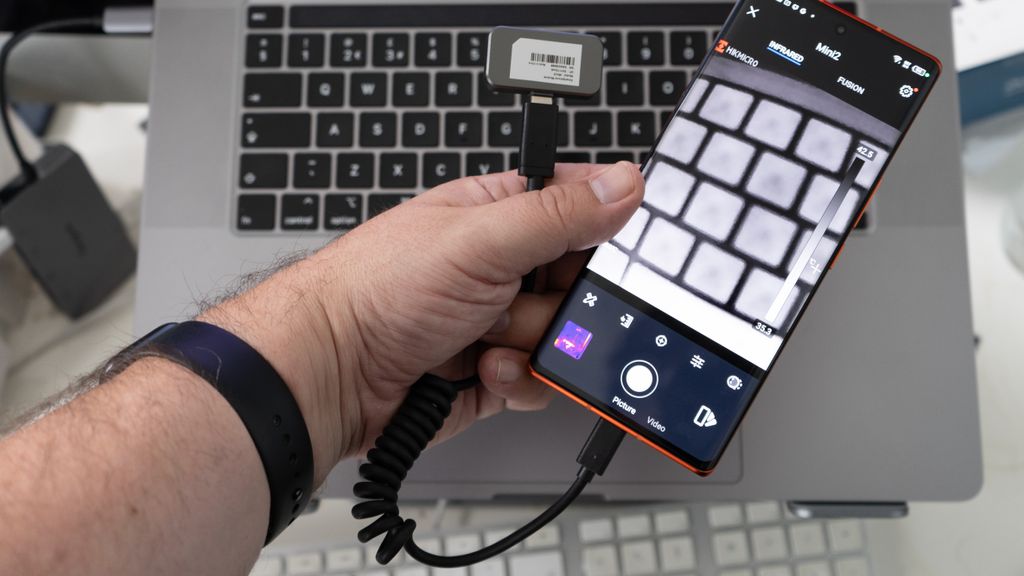 Hikmicro Mini2 Thermal Camera for Android Review | Digital Camera World