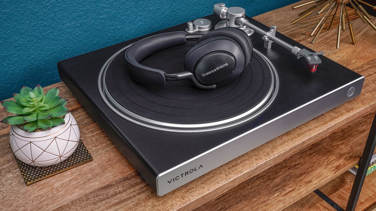Victrola vinyl decks turn to aptX Adaptive for Hi-Res Audio streaming | T3