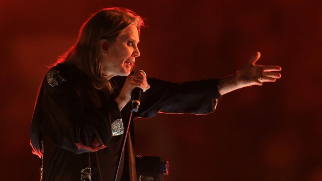Ozzy Osbourne hints at future tour: “If I have to go up there and die ...
