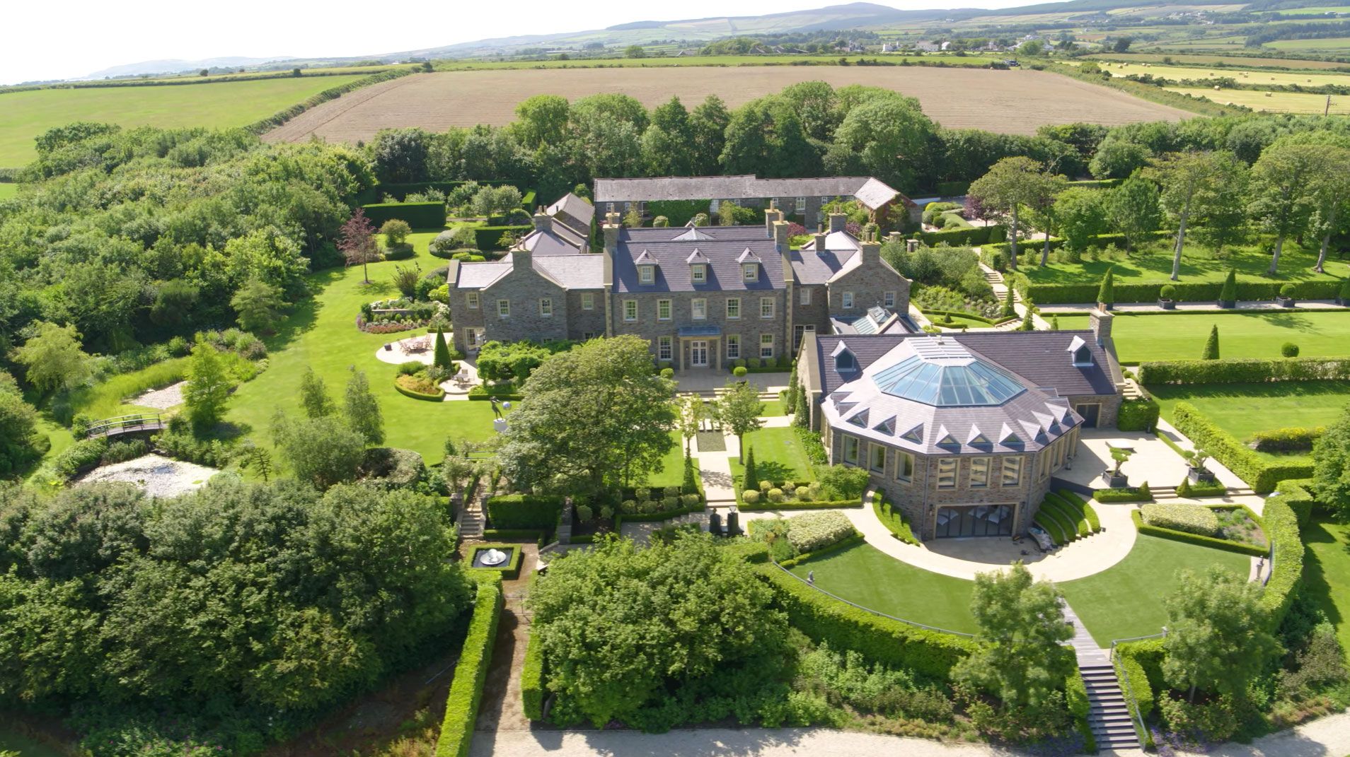 A gorgeously secluded home set on its own private beach that's a ...