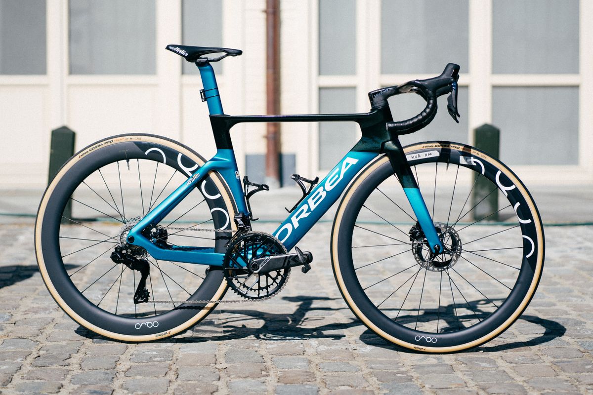Every Lotto rider is getting a custom paint job for Tour of Flanders ...