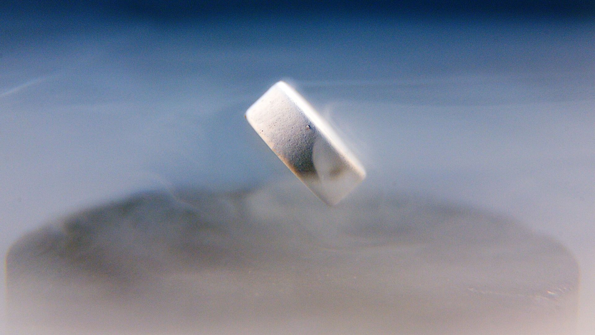 'Strange metals' used in superconductors can entangle whole seas of ...