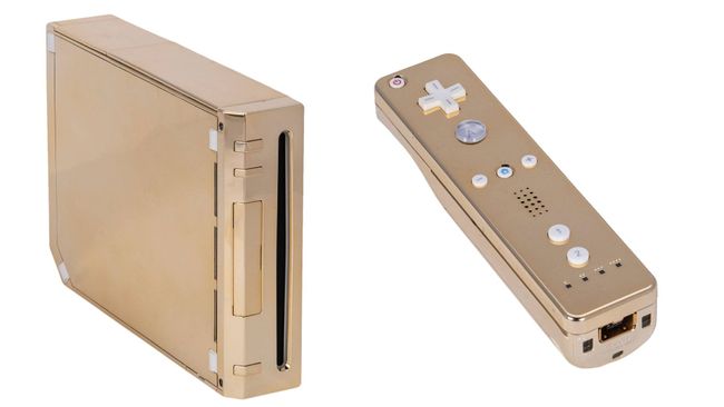The Queen's Golden Wii is up for auction | GamesRadar+