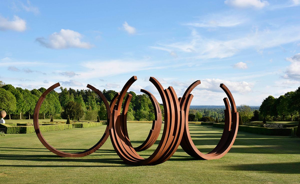 Bernar Venet sculptures arrive at The National Trust | Wallpaper*