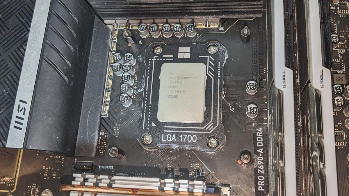 Corsair iCUE Link H150i RGB Review: Strong performance, tons of ...