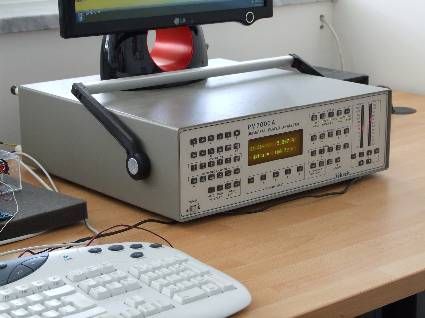 61-Watt Solar-Powered PC: Storage Batteries Allow Operation In The Dark ...