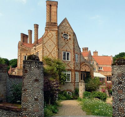 The 12 best family houses in England | Country Life