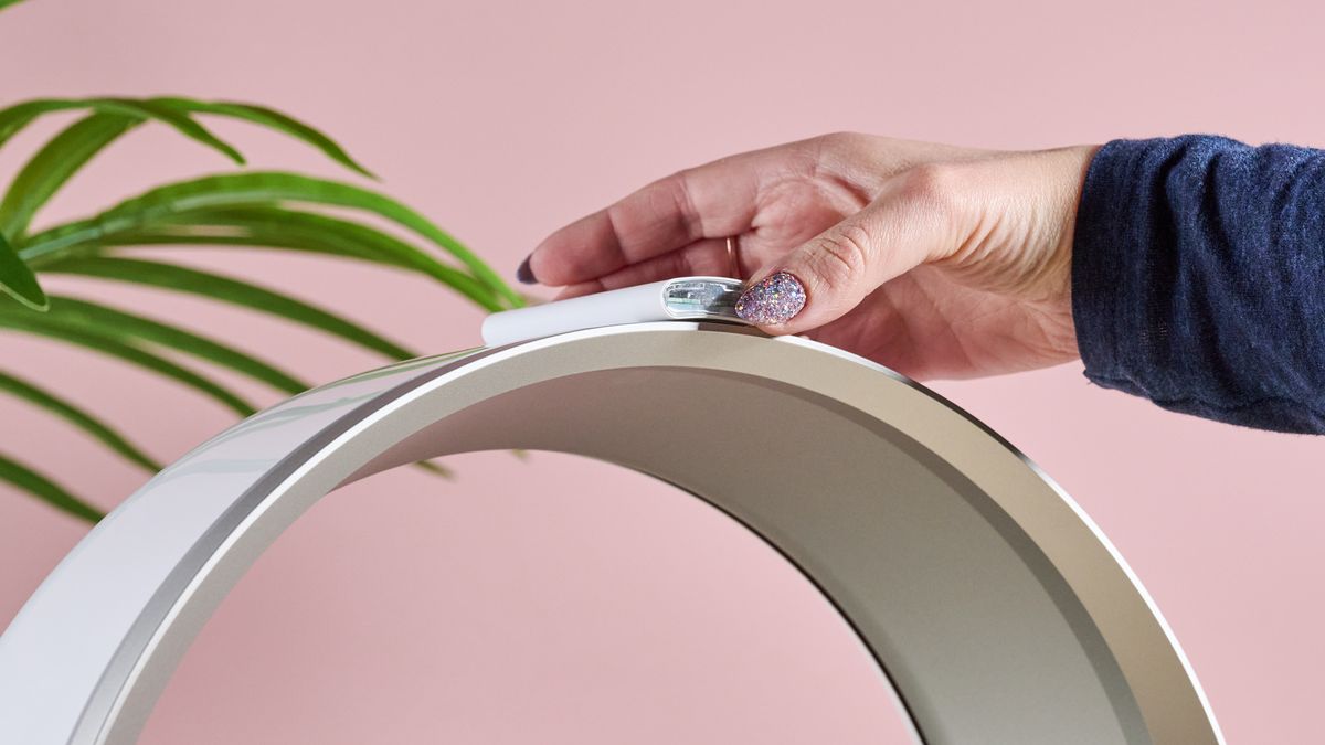 Dyson Cool CF1 desk fan review: powerful airflow and whisper-quiet ...