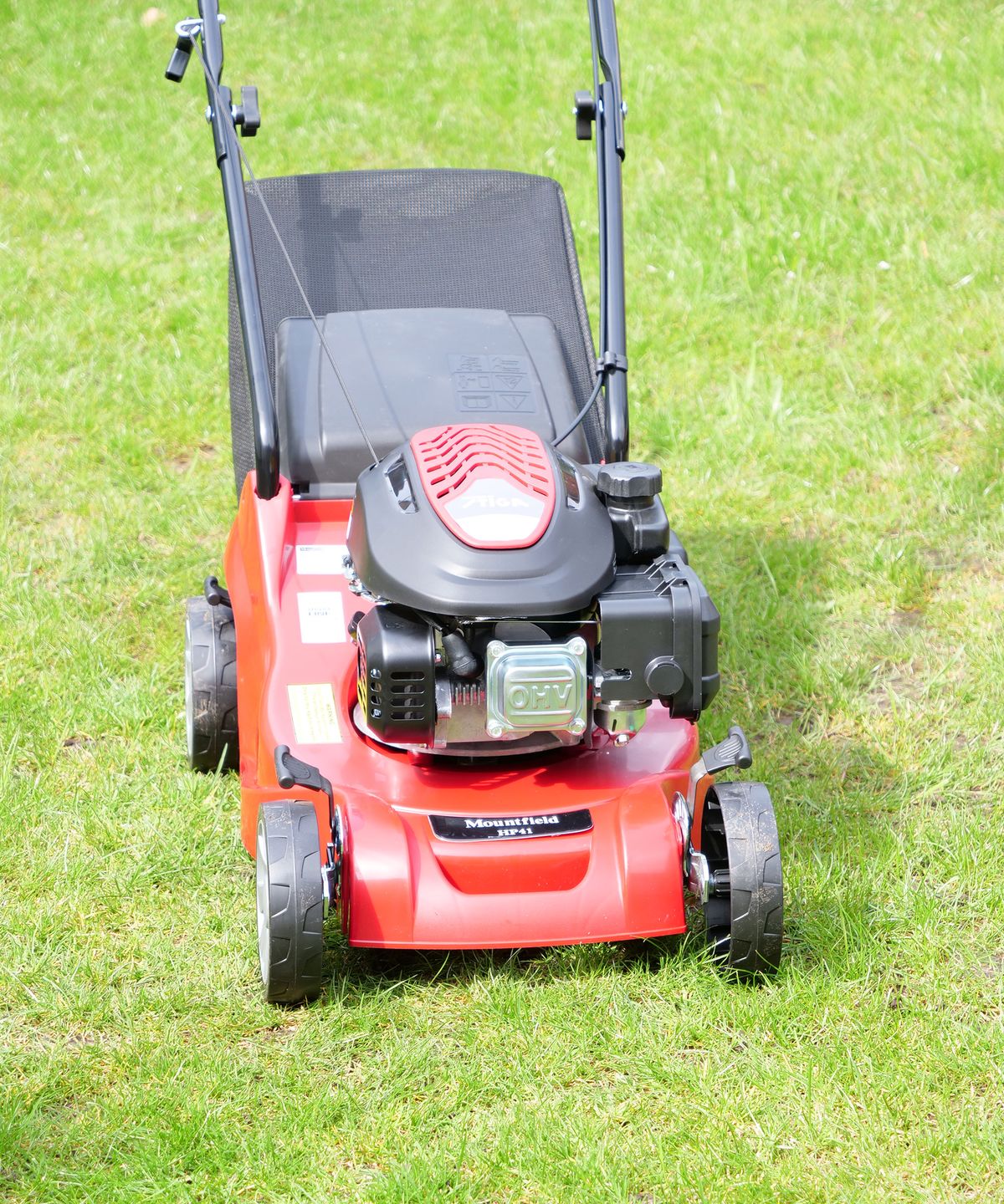 Mountfield HP41 Hand Propelled Petrol Lawnmower Review | Homebuilding