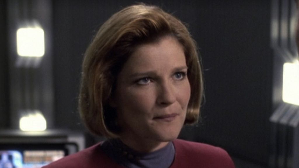 Star Trek's Alex Kurtzman Shares Encouraging Words About Voyager's Kate ...