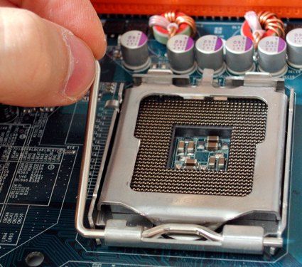 LGA 775 Processor Installation - Intel Stakes Its Vision of the PC ...