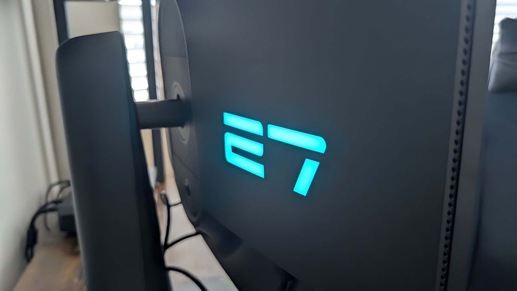 The Alienware AW2725QF gaming monitor has dual-modes and supports both ...