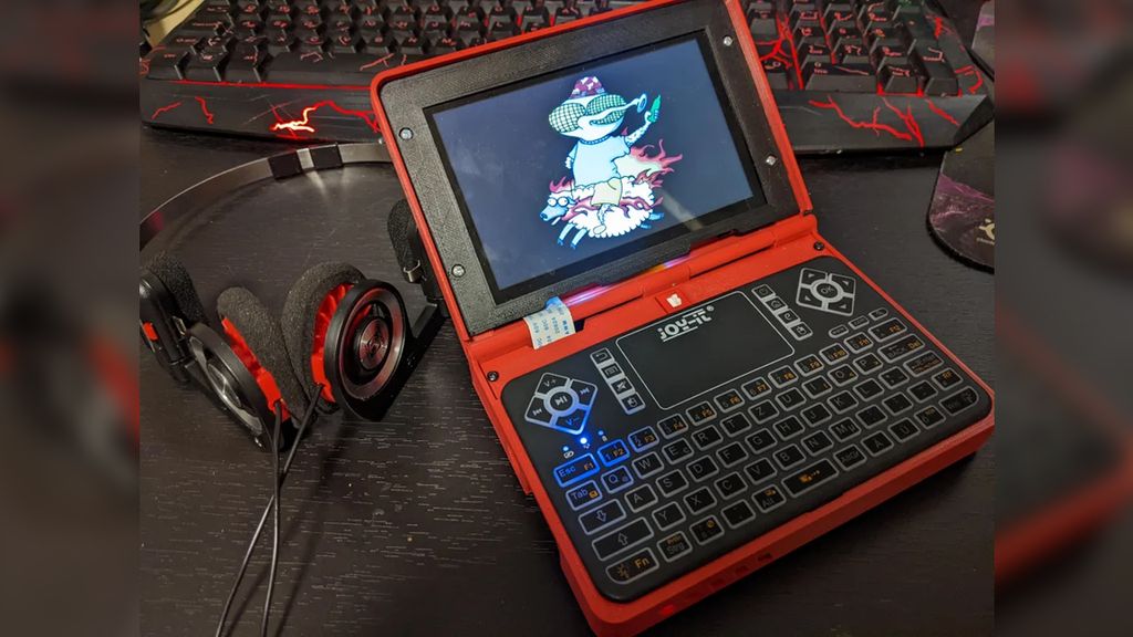 Raspberry Pi Mini PC Beats Commute Boredom | Tom's Hardware