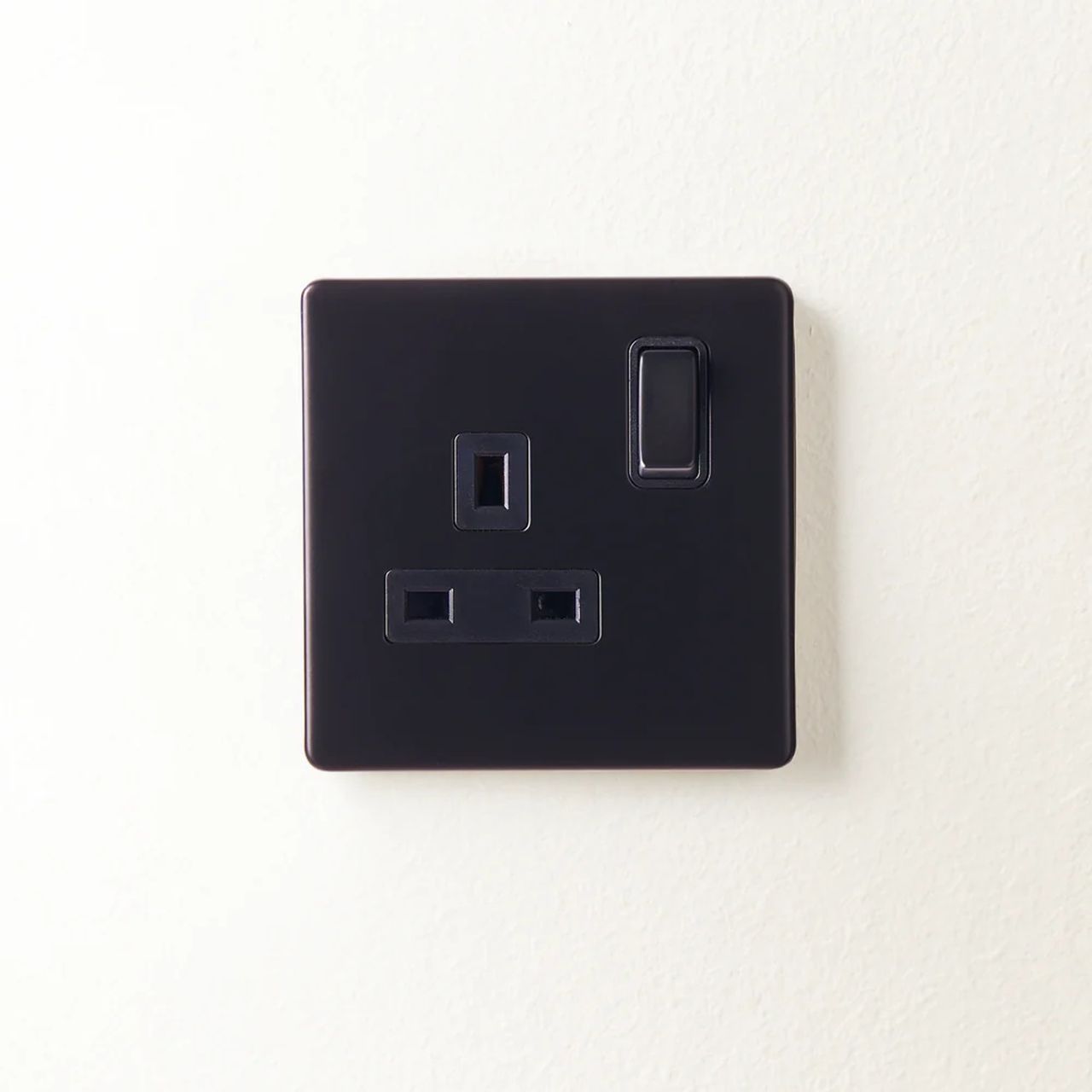 How to hide plug sockets in a kitchen for a seamless look | Ideal Home