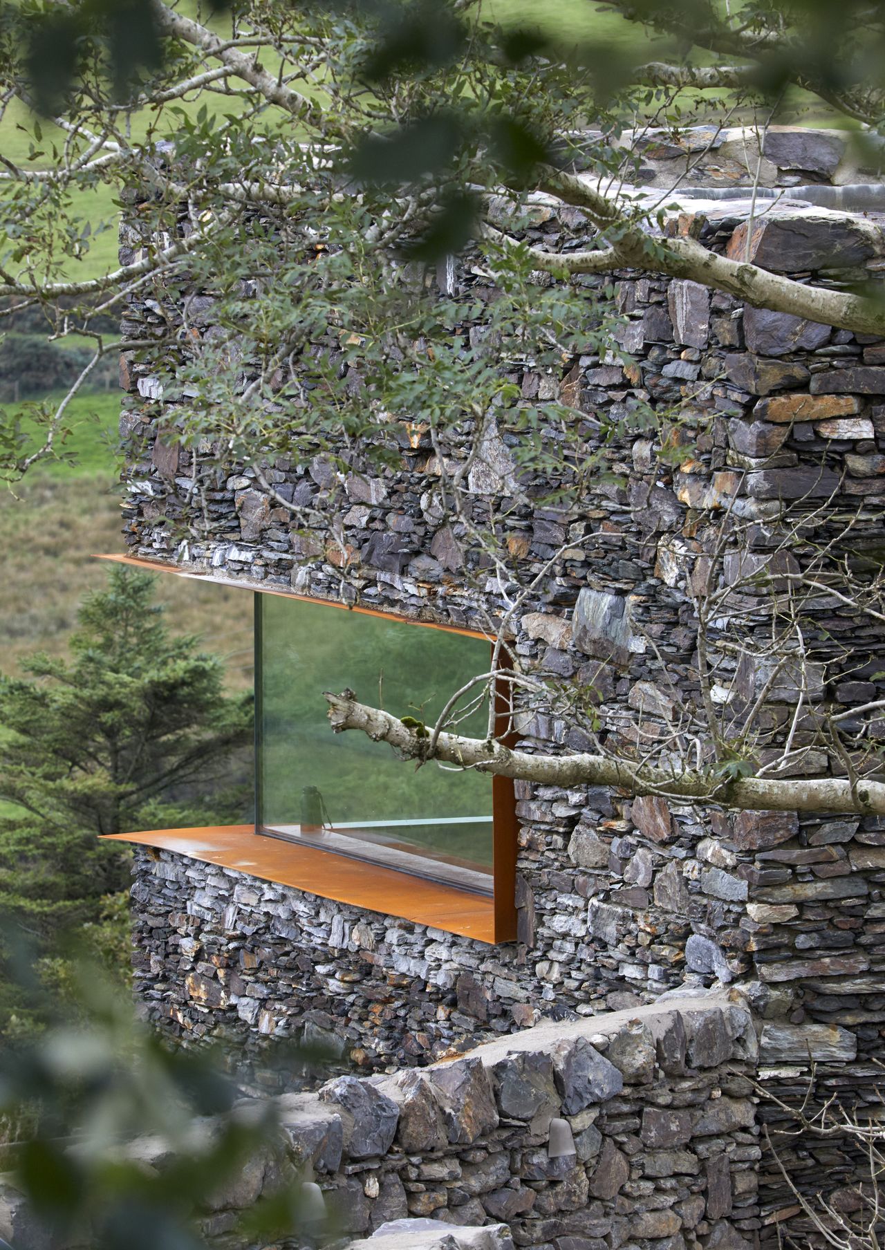 Foster Lomas' Sartfell Retreat on the Isle of Man | Wallpaper