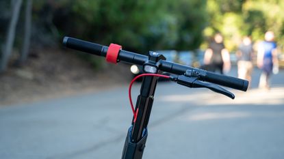 TurboAnt V8 Dual-Battery e-scooter review: a robust, long-range ...