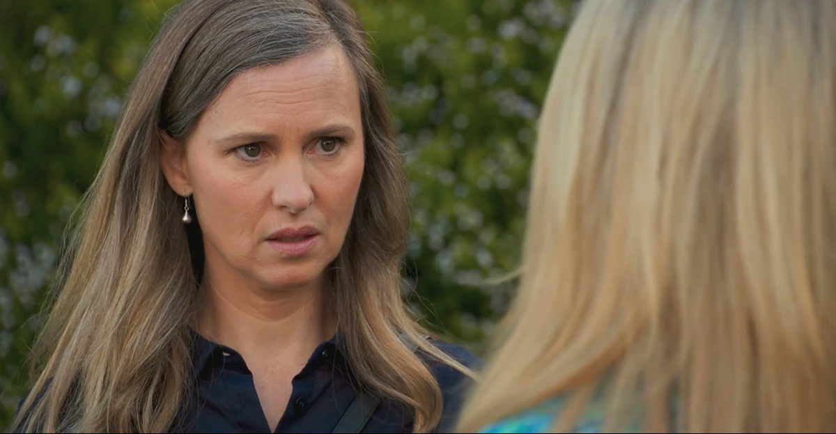 Neighbours spoilers: Roxy Willis calls the wedding OFF! | What to Watch