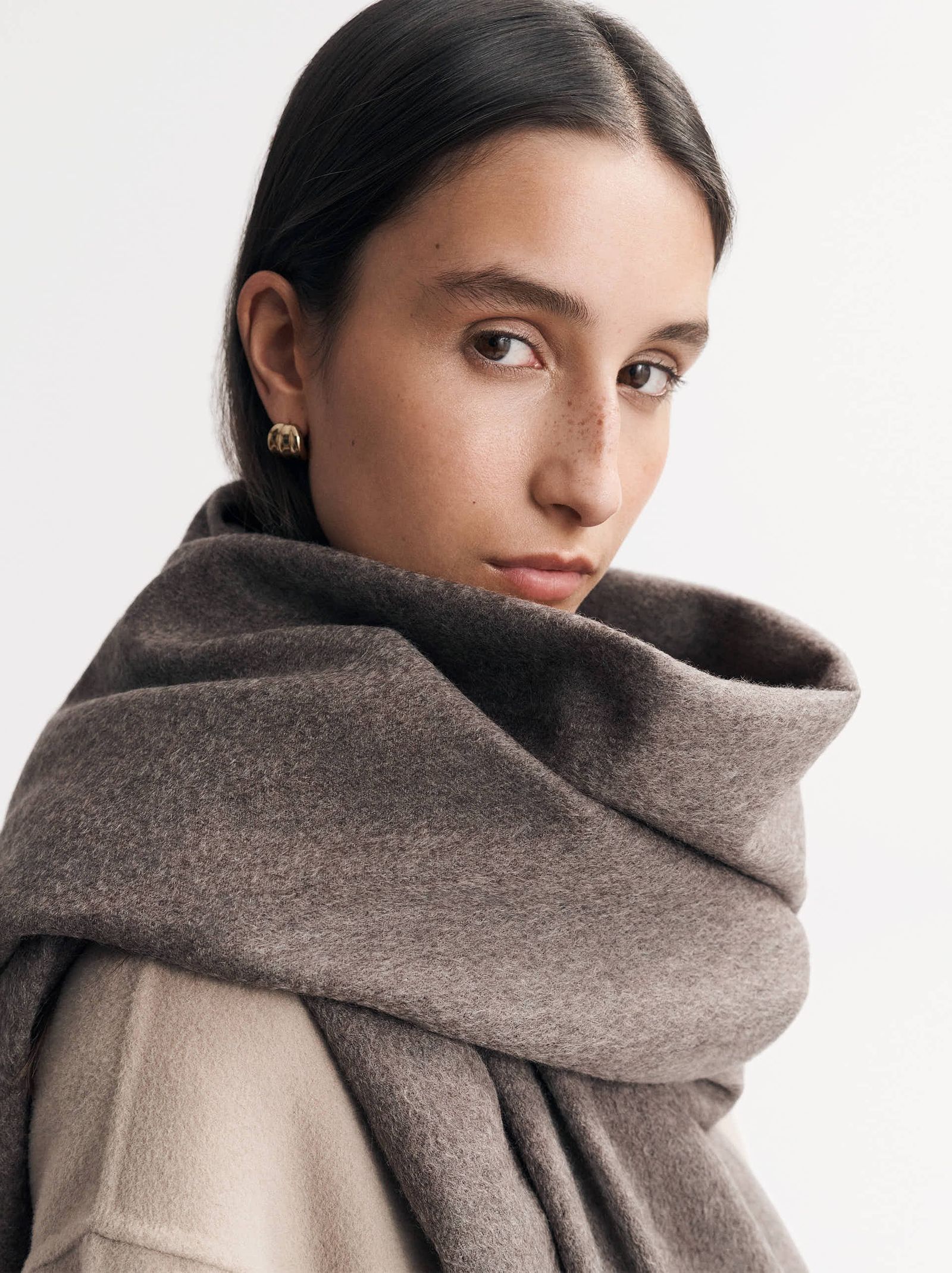 The 32 Best Cashmere Scarves at Every Price Point | Who What Wear