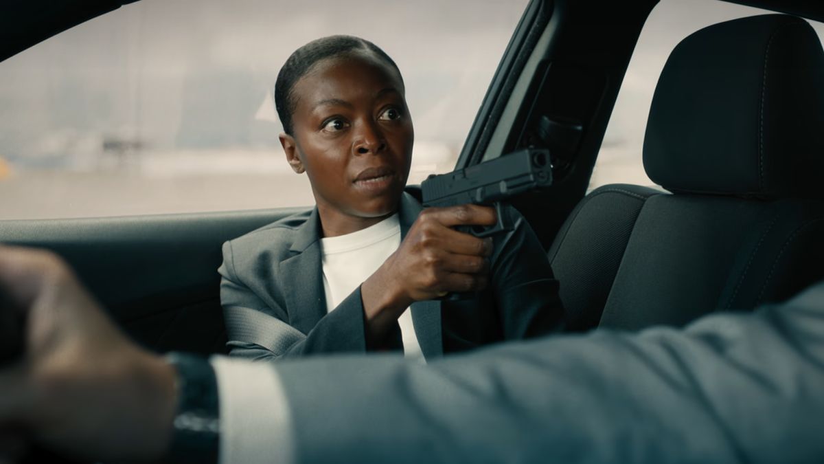 Carry-On Is A Pretty Typical Action Film, But There's One Scene That ...