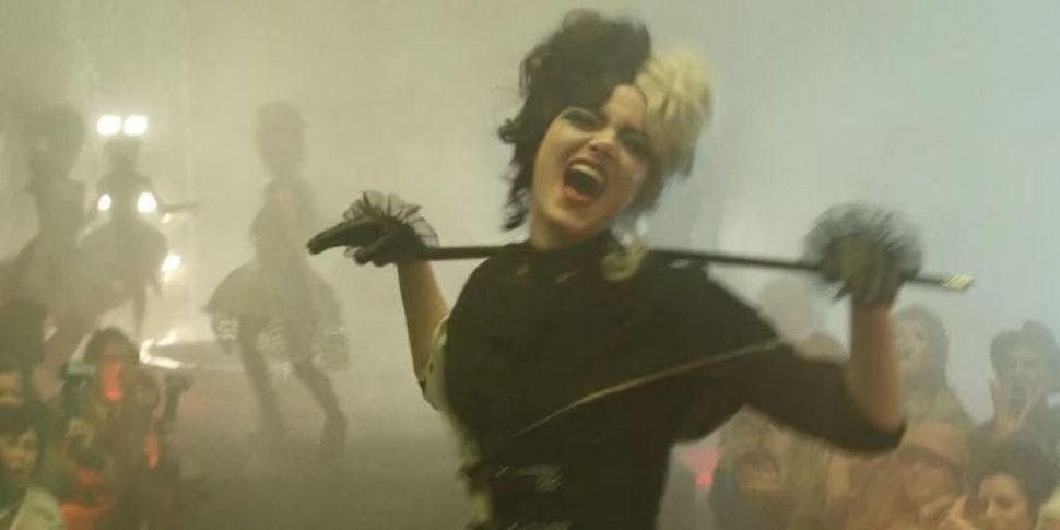 Cruella Review: Emma Stone’s Disney Revenge Story Is Bleeding With ...