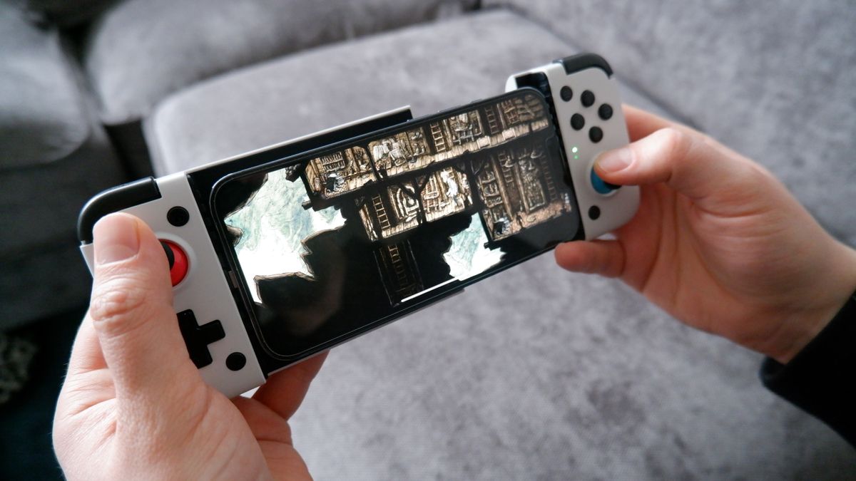 GameSir X2 phone gaming controller review: Budget Backbone | Laptop Mag