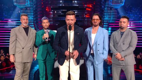 The *NSYNC VMAs Reunion Was A Huge Deal For The Fans, But Could The Boy ...