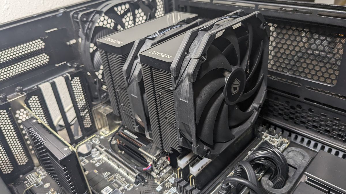 ID-Cooling FROZN A720 and A620 Review: A New King of Air Cooling | Tom ...