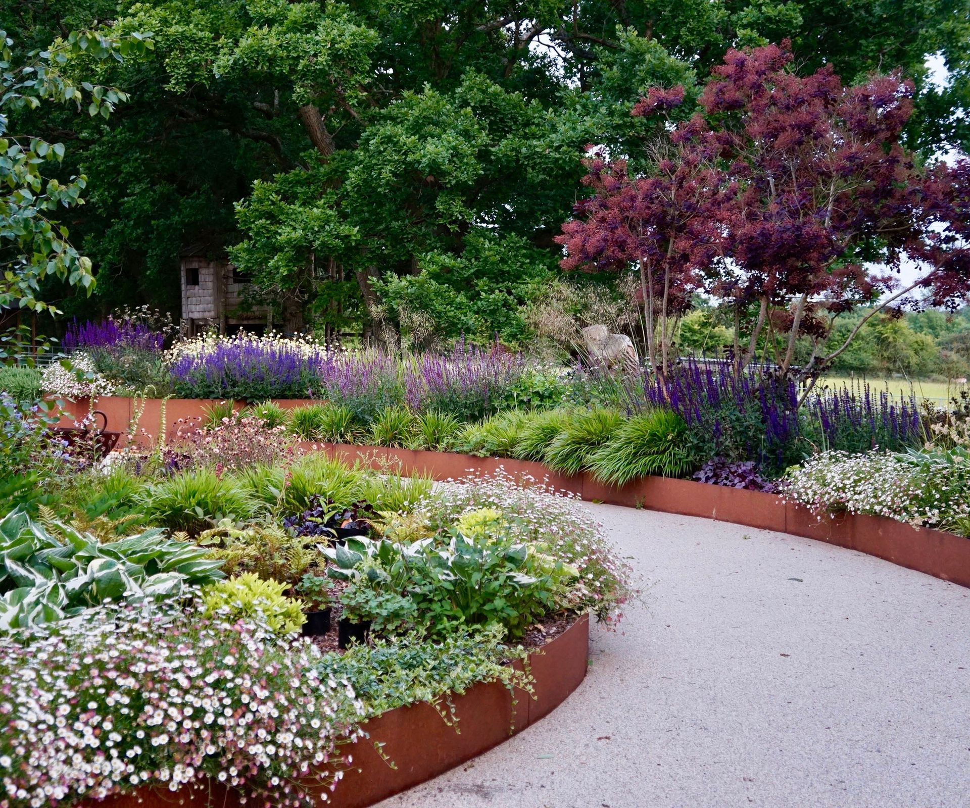 Metal garden edging ideas: 7 stylish designs | Homes and Gardens