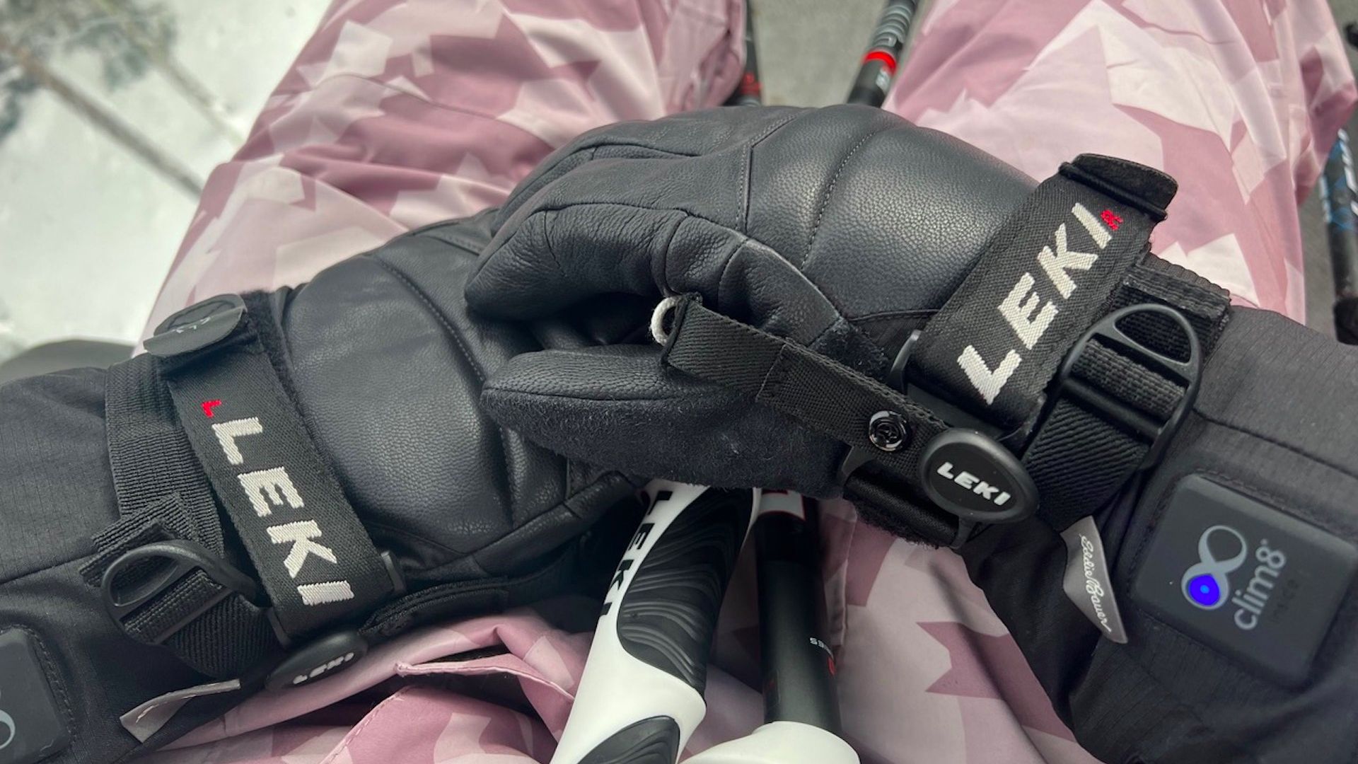 Eddie Bauer Guide Pro Smart Heated Gloves review | Advnture