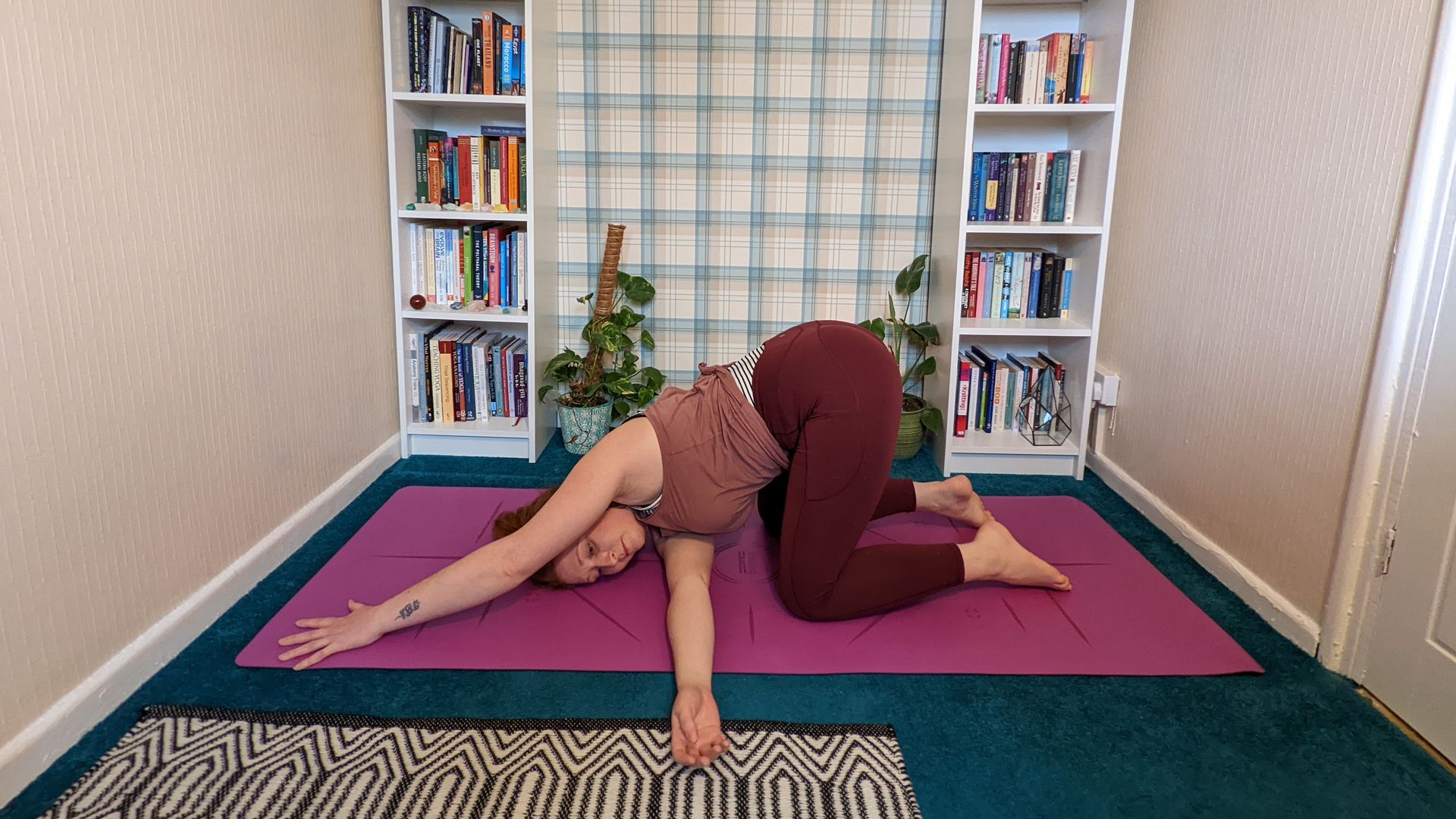 Yoga for shoulder mobility and strength | Fit&Well