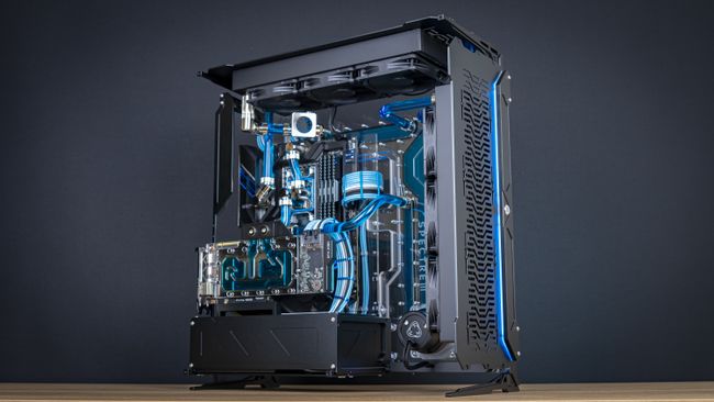 Blue Shift: Building a Custom-Cooled PC in the Spectre III Case | Tom's ...