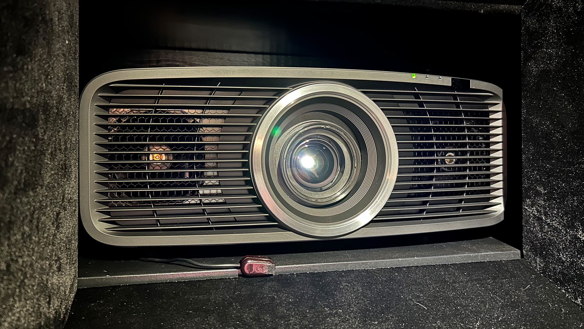 JVC DLA-NZ700 review: premium performance without the price | T3