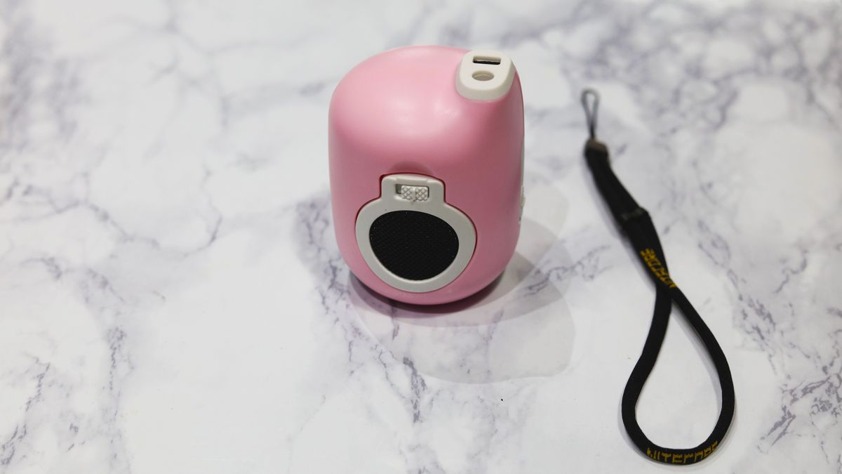 Nitecore's new BB Mini Photography Blower has a bizarre shape and ...