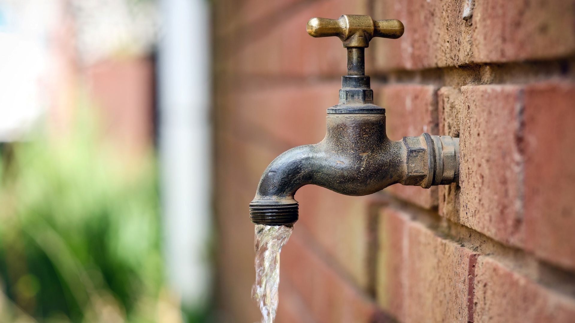 How to winterize an outdoor faucet in 5 simple steps | Gardeningetc