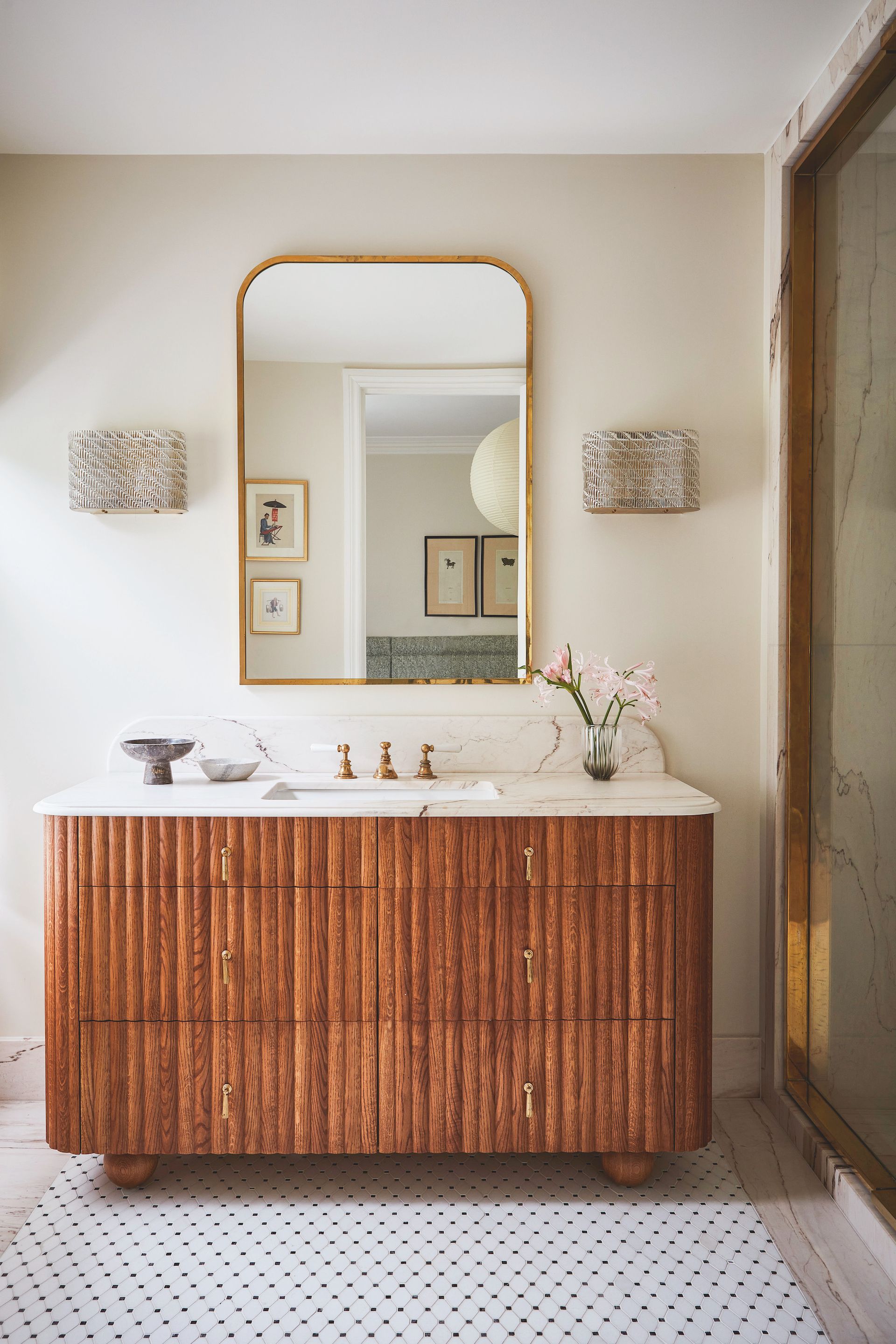This Victorian London Home Embraces Its Owners' Global Background ...